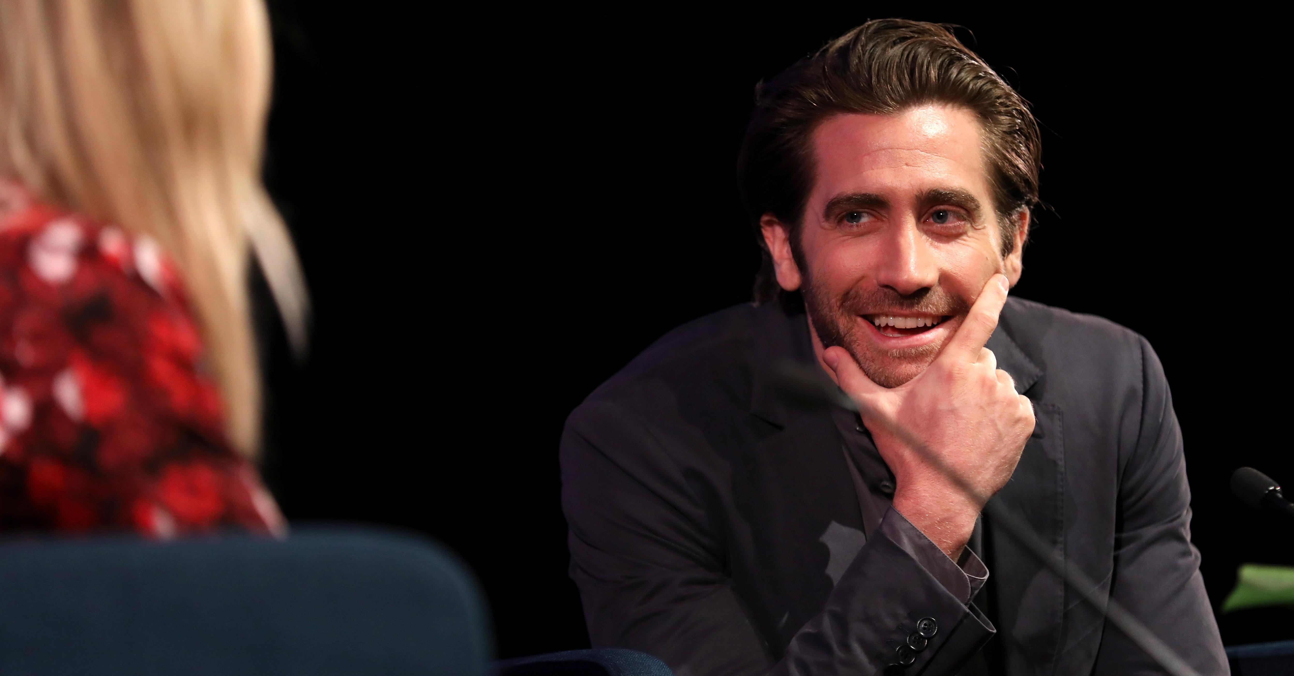 Jake Gyllenhaal Smiling Pictures | PS Celebrity