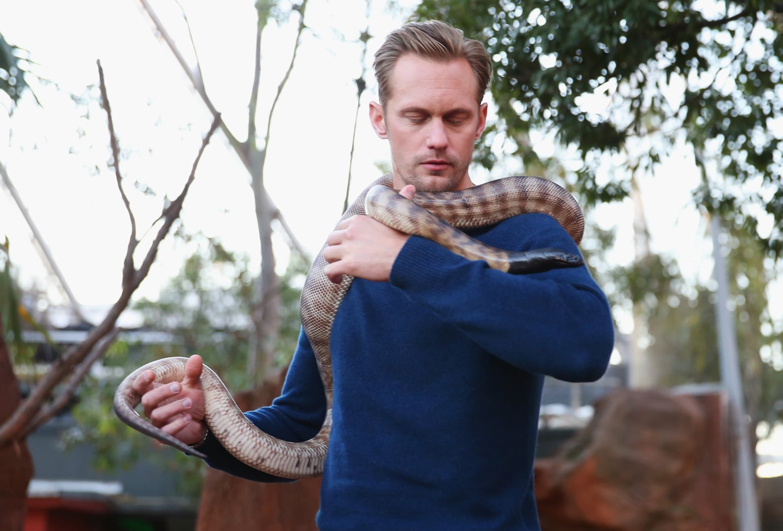 Alexander Skarsgard Playing With Zoo Animals | PS Celebrity