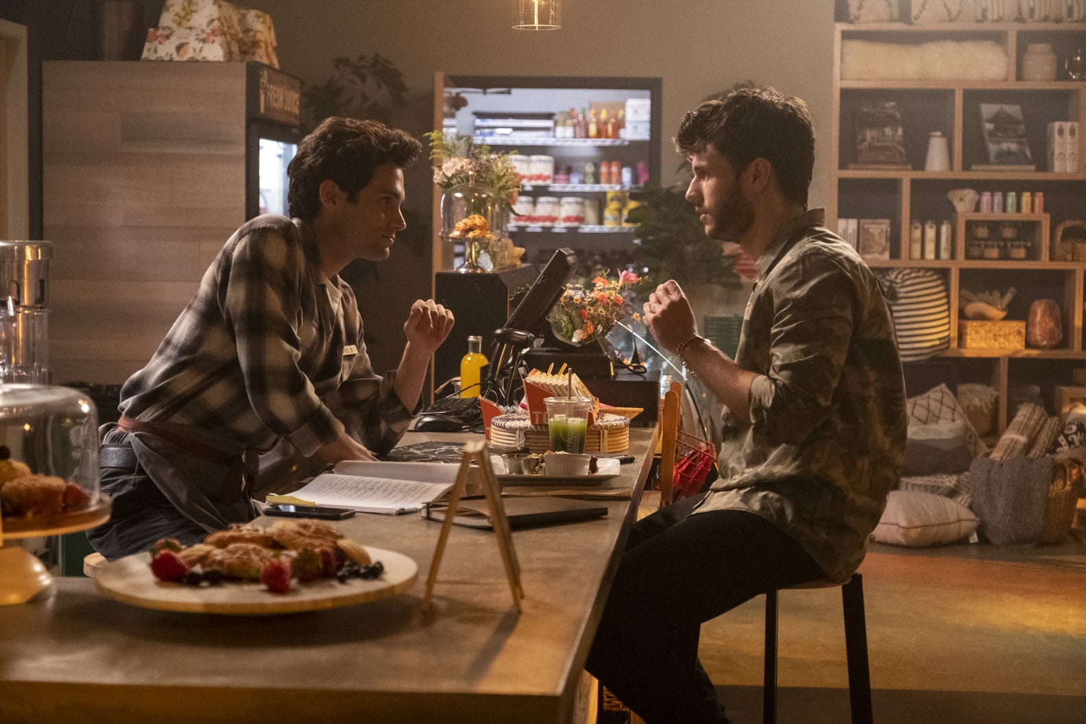 Netflix's You Season 2 Pictures | POPSUGAR Entertainment