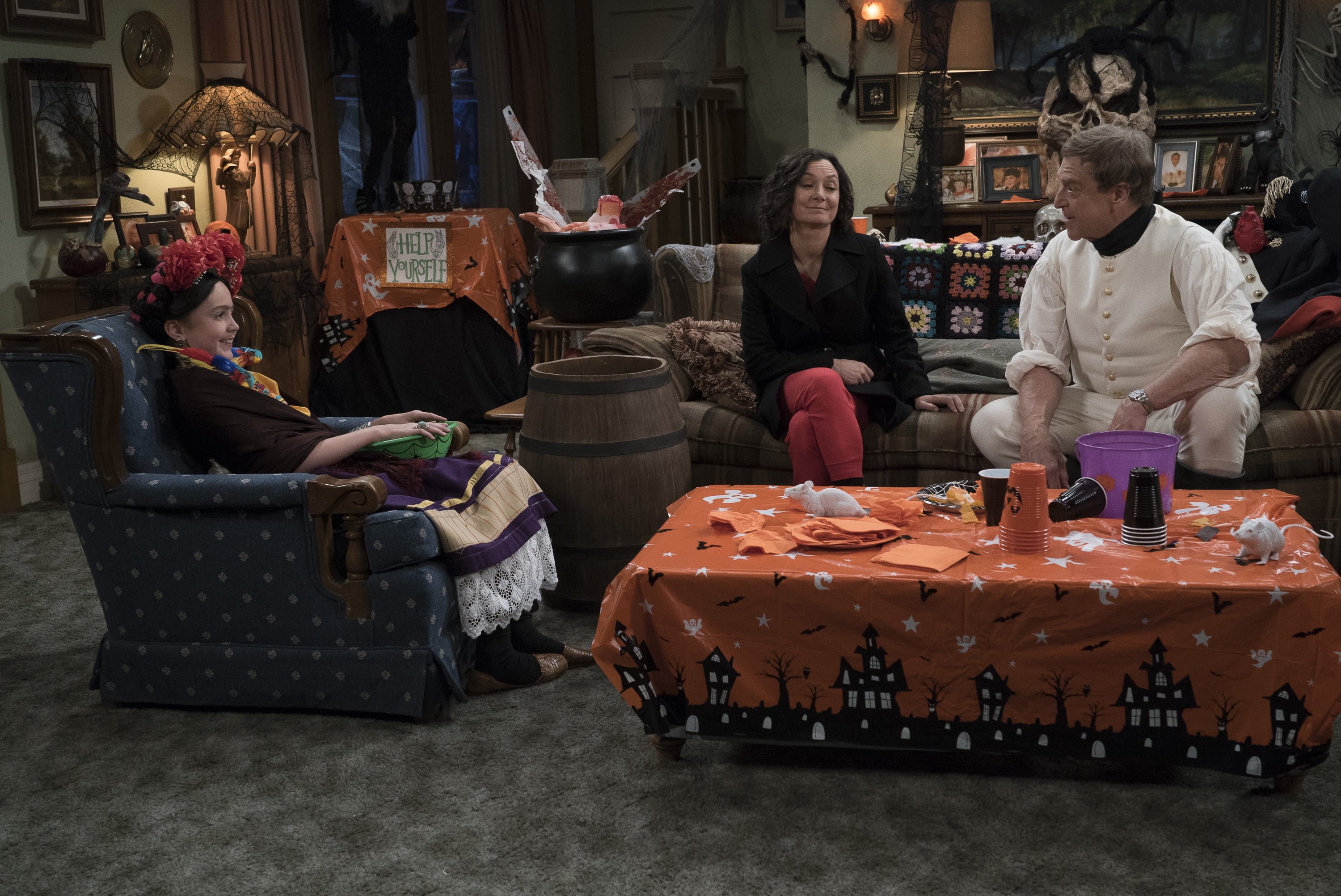 Roseanne Set Mike And Molly