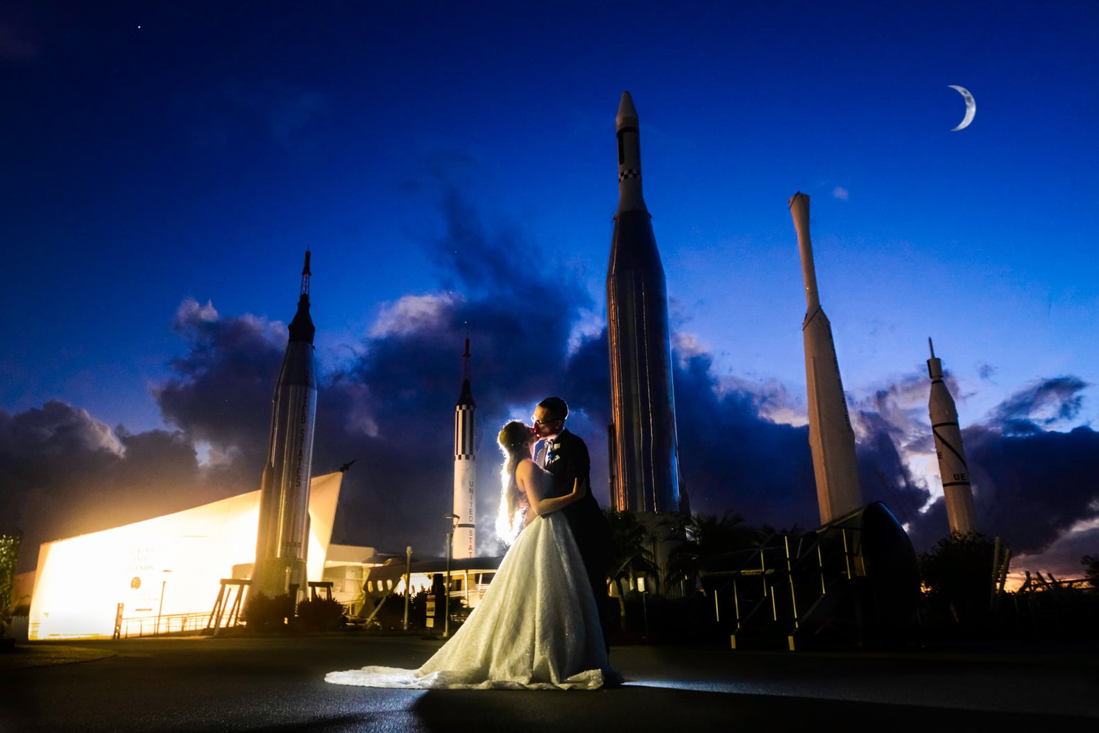 See Photos From This Couple's Kennedy Space Center Wedding | PS Love