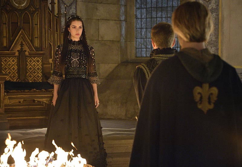 Reign Season 2 Premiere Pictures | POPSUGAR Entertainment