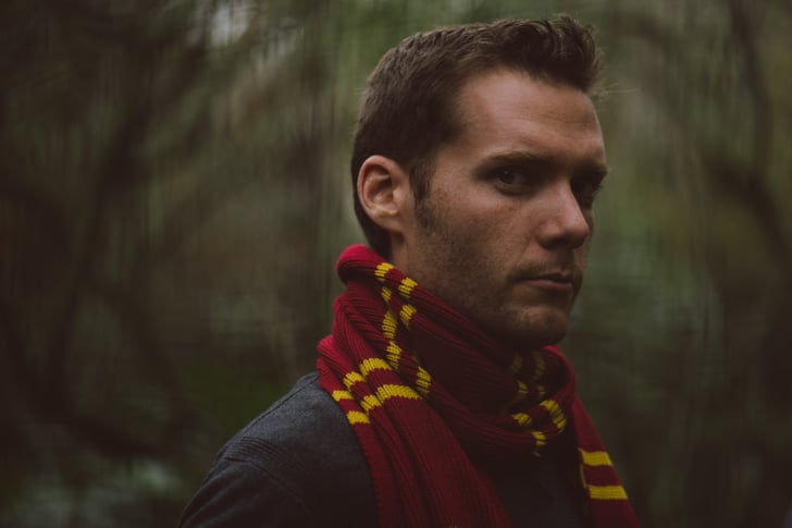 Gryffindor Vs Slytherin Harry Potter Engagement Shoot Popsugar Love And Sex Photo 17