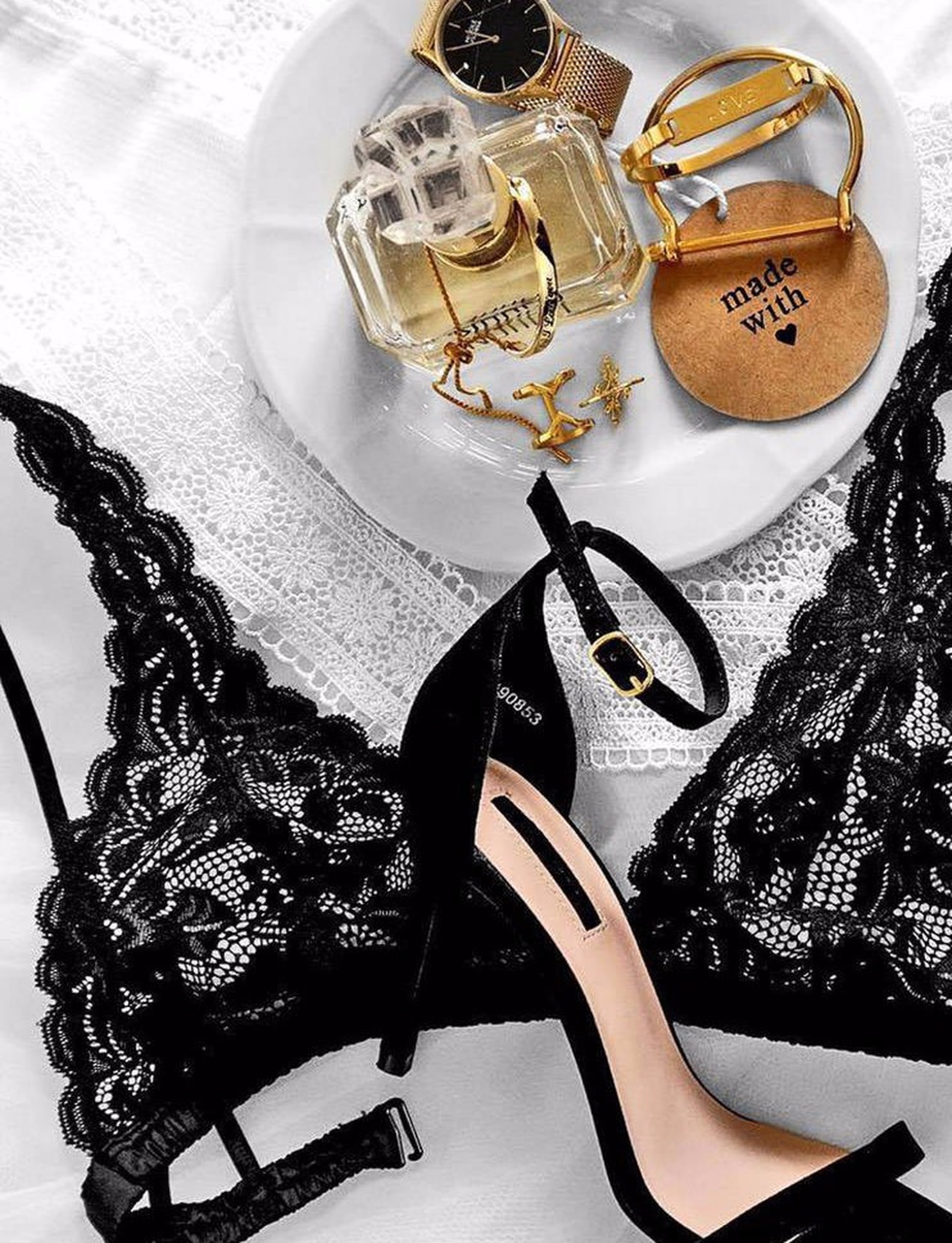 Best Lace Bralettes | PS Fashion