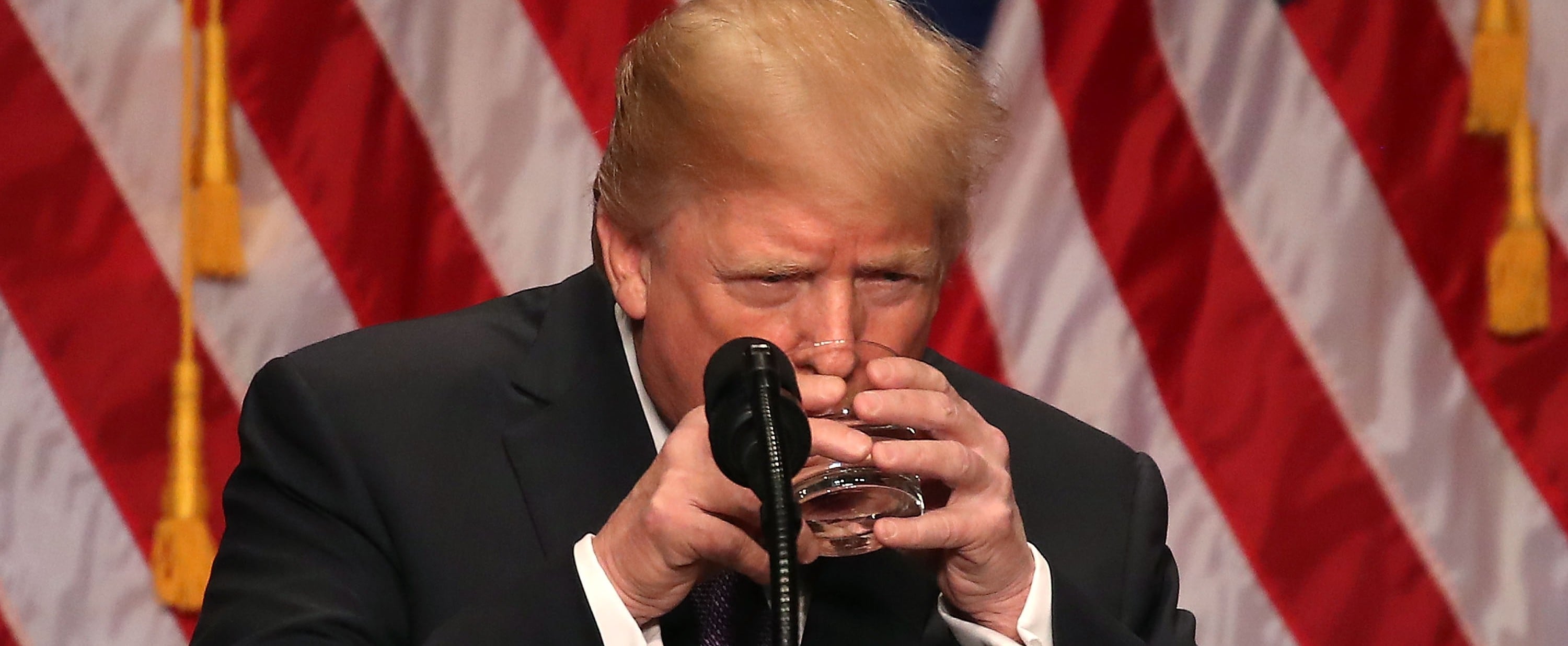 Donald Trump Drinking Water During a Speech December 2017 | PS News