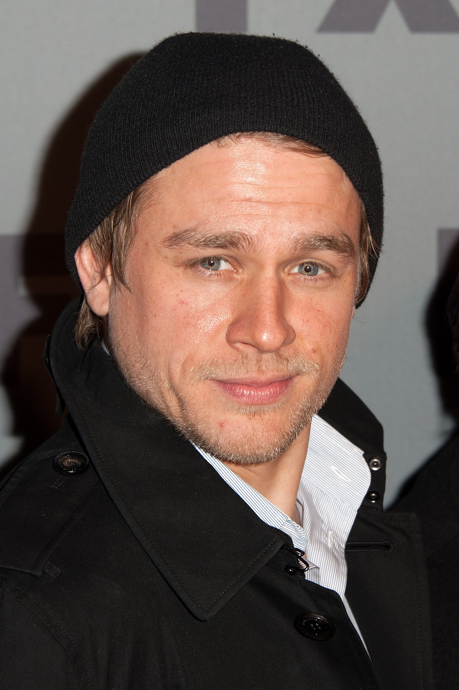 Charlie Hunnam Facial Expressions | PS Celebrity
