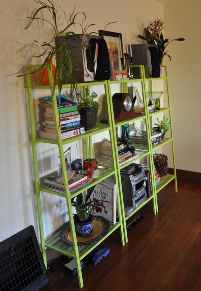 DIY: Green Shelves