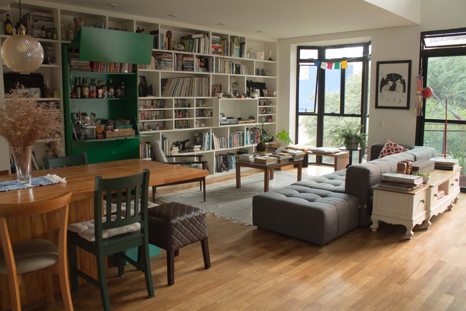 Best Airbnbs With Libraries | POPSUGAR Smart Living