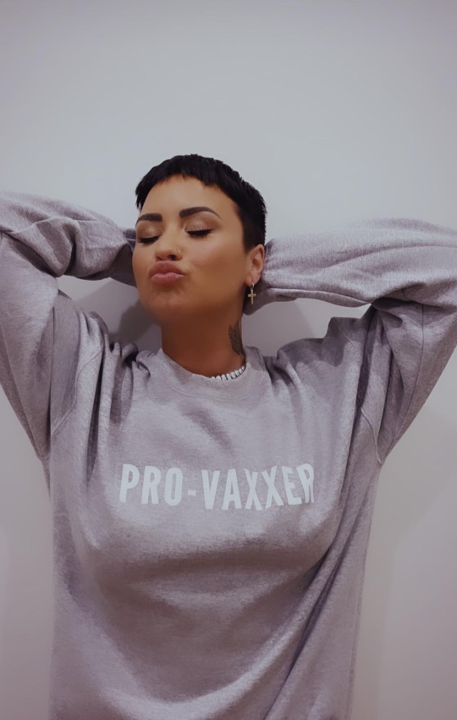 Demi Lovato Teams Up With Phenomenal For Pro-Vaxxer Sweater | PS Fashion