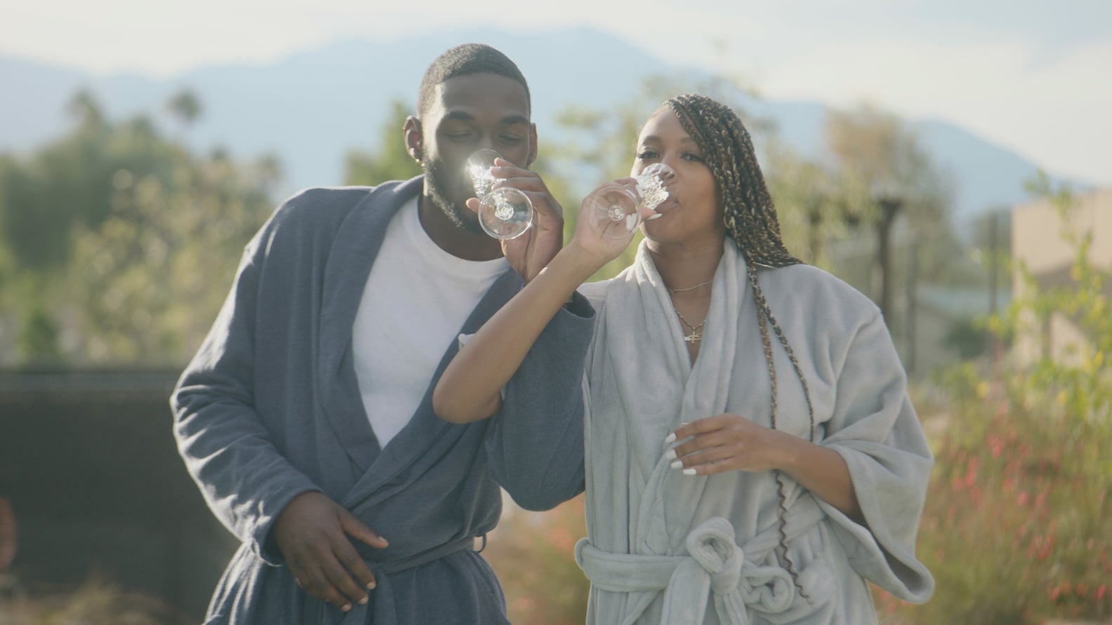 Who's Dating Who on Sweet Life: Los Angeles? | PS Entertainment