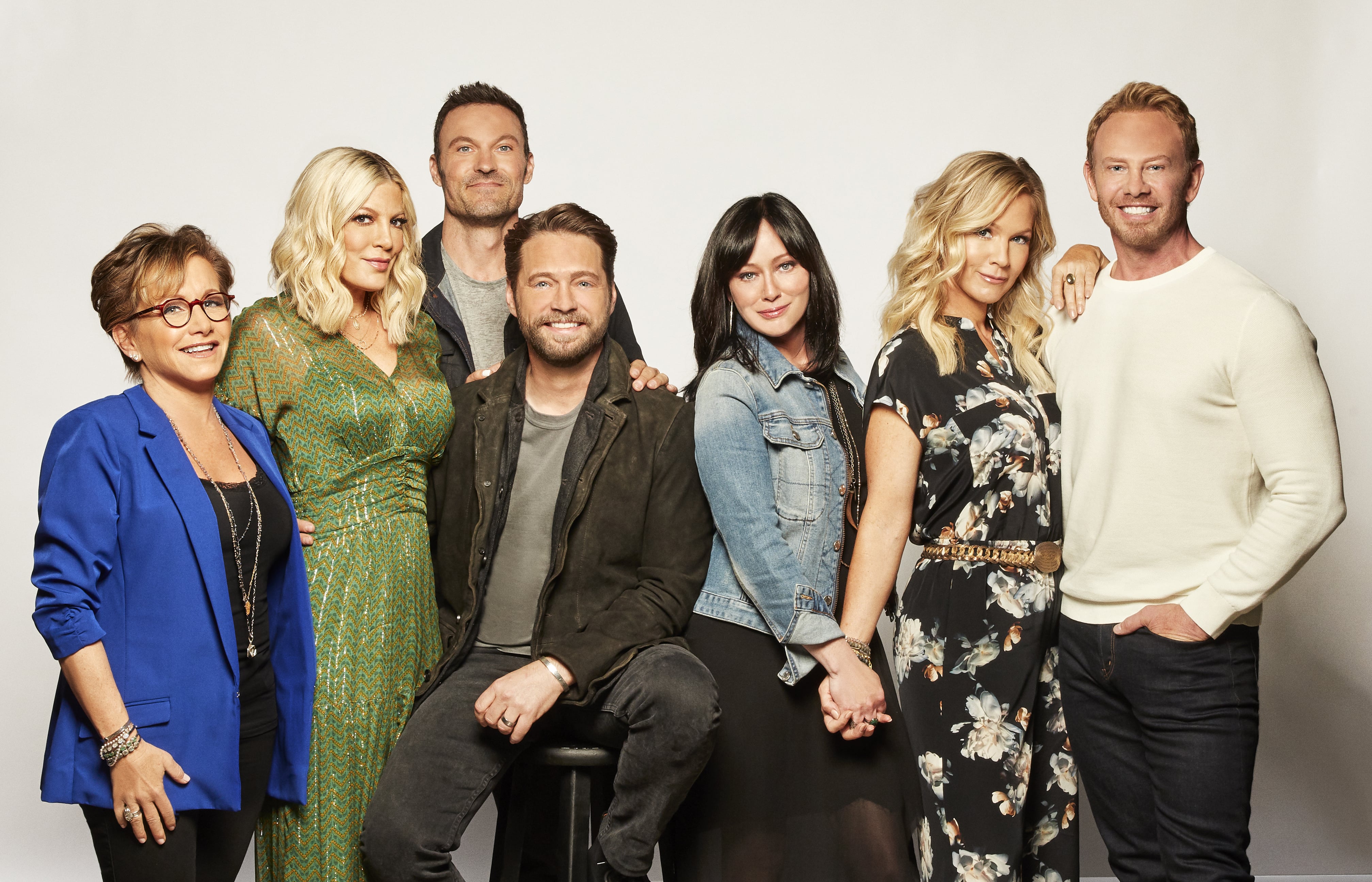 Behind-the-Scenes Instagrams From Beverly Hills 90210 Reboot | PS ...