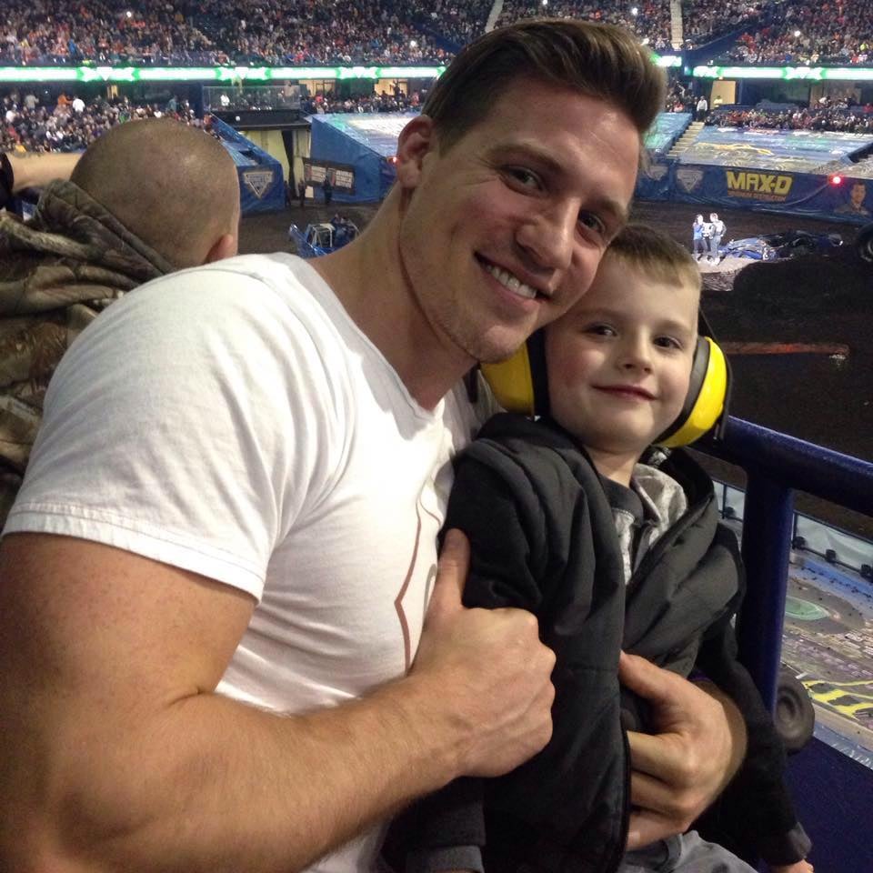 The Bachelorette Cast For Kaitlyn on Twitter and Instagram | POPSUGAR ...