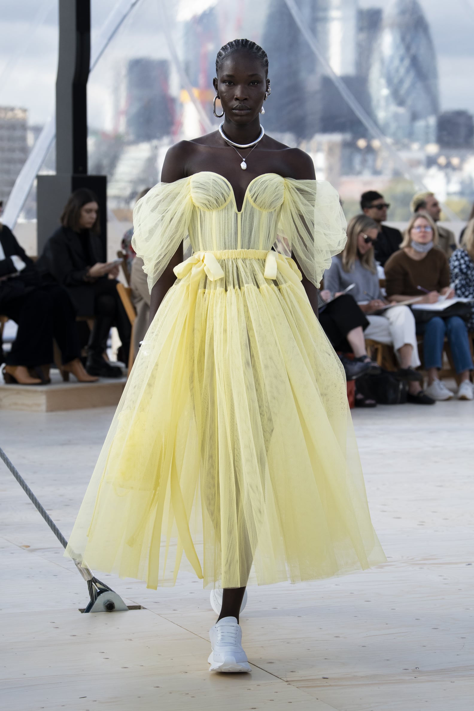 The 6 Biggest Color Trends For Spring 2022 Fashion | PS Fashion