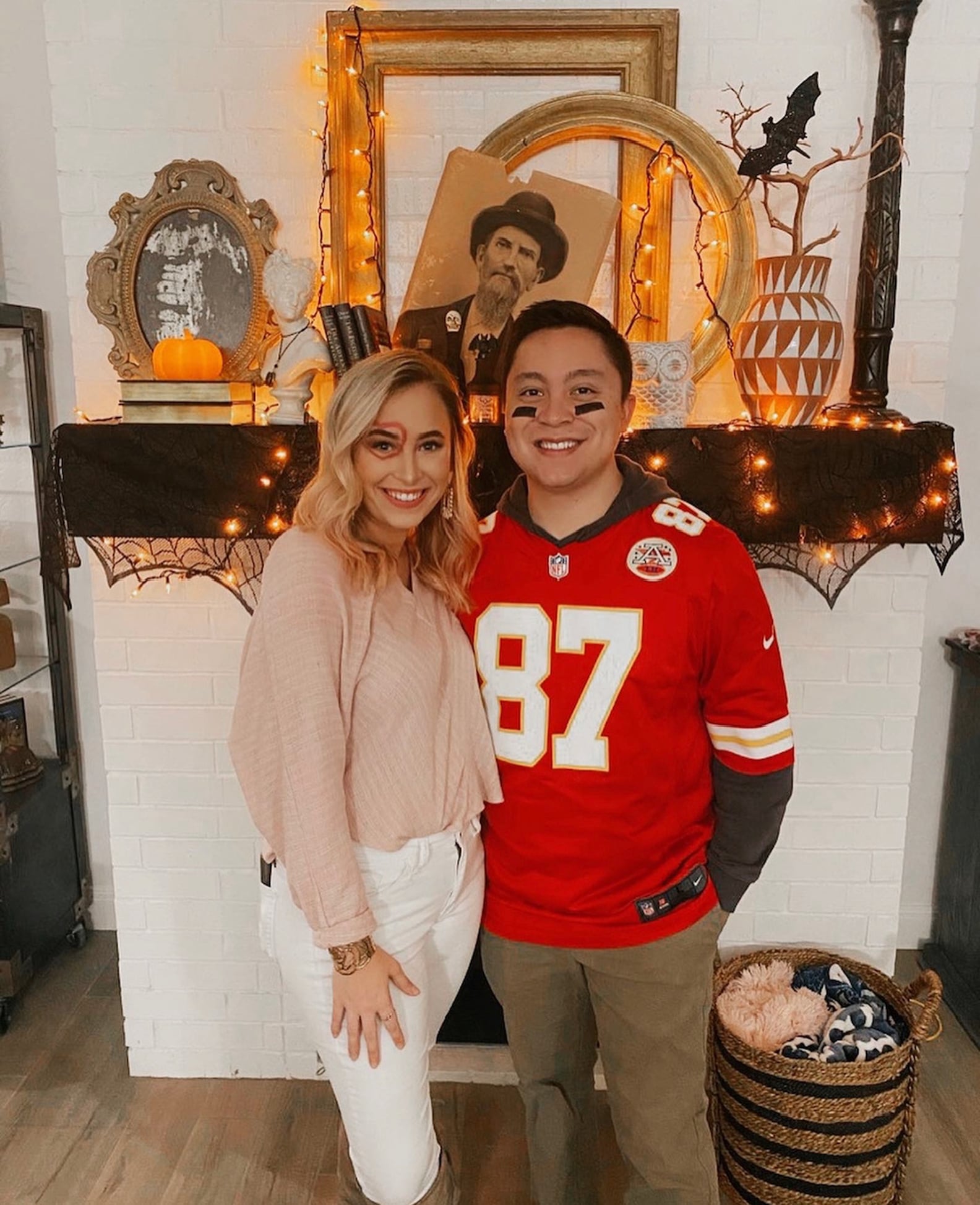 Couple Wore Taylor Swift and Travis Kelce Costumes in 2020 | PS Celebrity