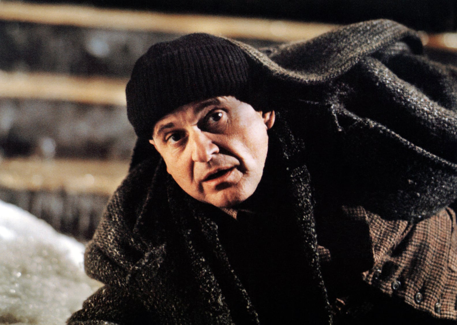 Joe Pesci Wearing a Wedding Ring in Home Alone | PS Entertainment