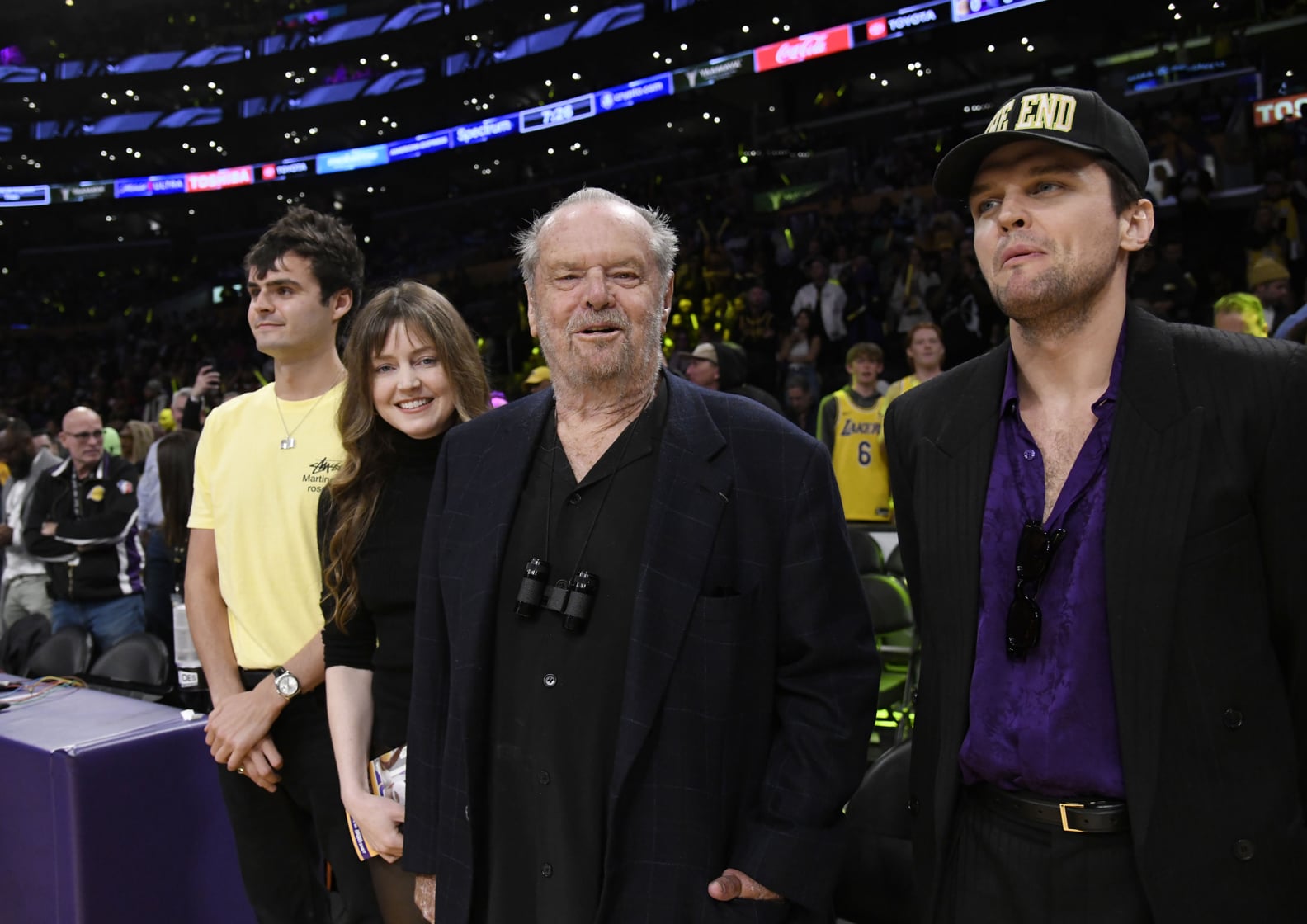 Jack Nicholson Makes Rare Public Appearance at Lakers Game | PS Celebrity