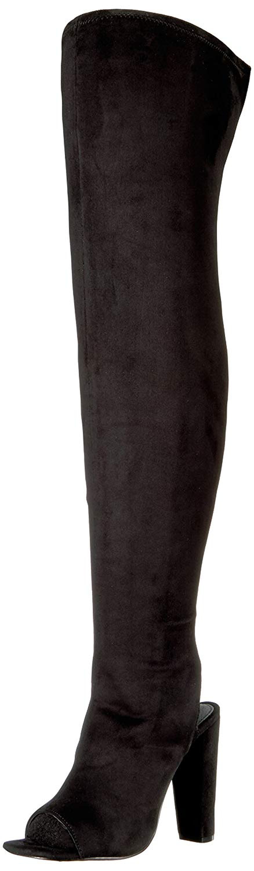 Victoria Beckham's Red Boots | PS Fashion