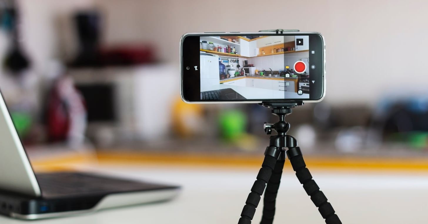 How to Take an iPhone Photo With Your Voice, Watch, and Siri | PS Tech