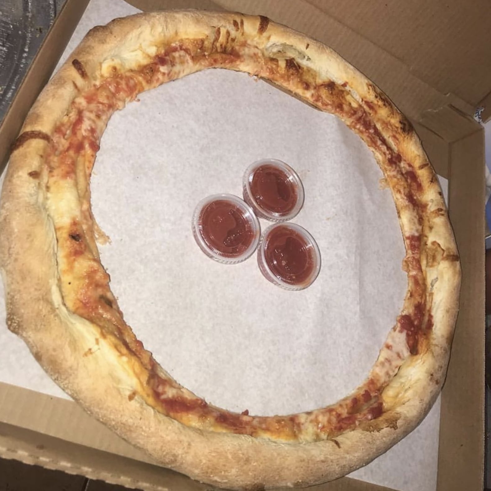 Pizza Crust Twitter Debate | PS Food