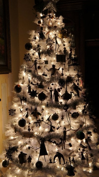 Disney Christmas Tree Ideas POPSUGAR Family Photo 8 disney-christmas-tree-ideas-popsugar-family-photo-8