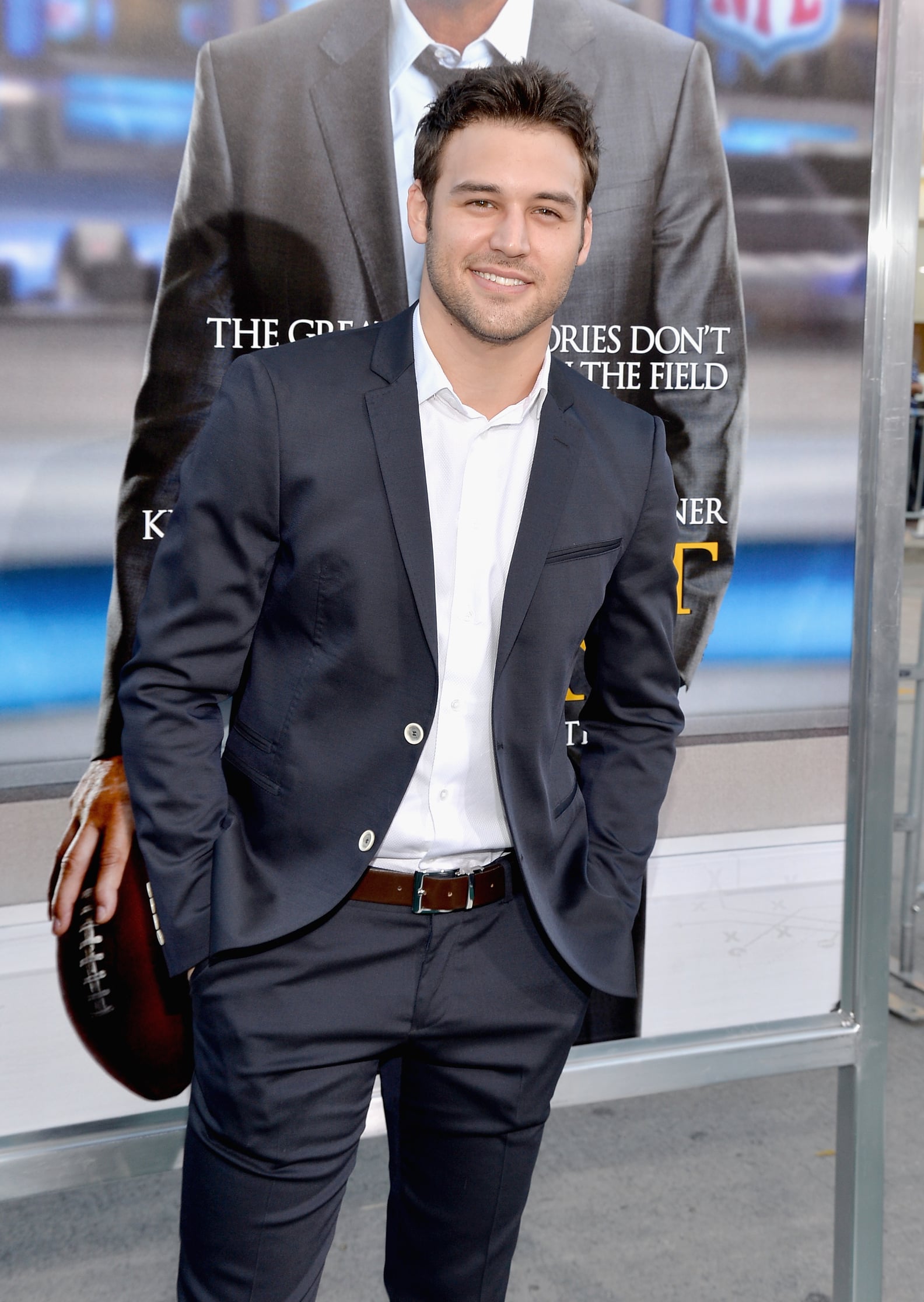 Ryan Guzman's Sexy Smile | POPSUGAR Latina