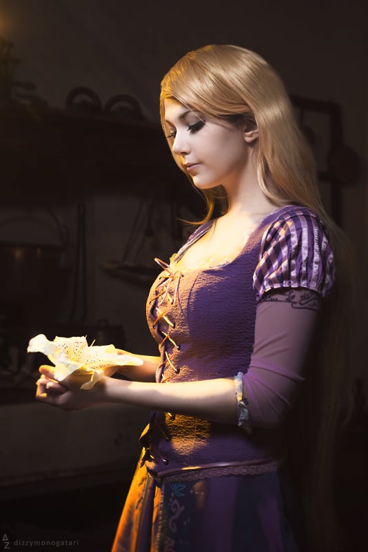 rapunzel cosplay deviantart