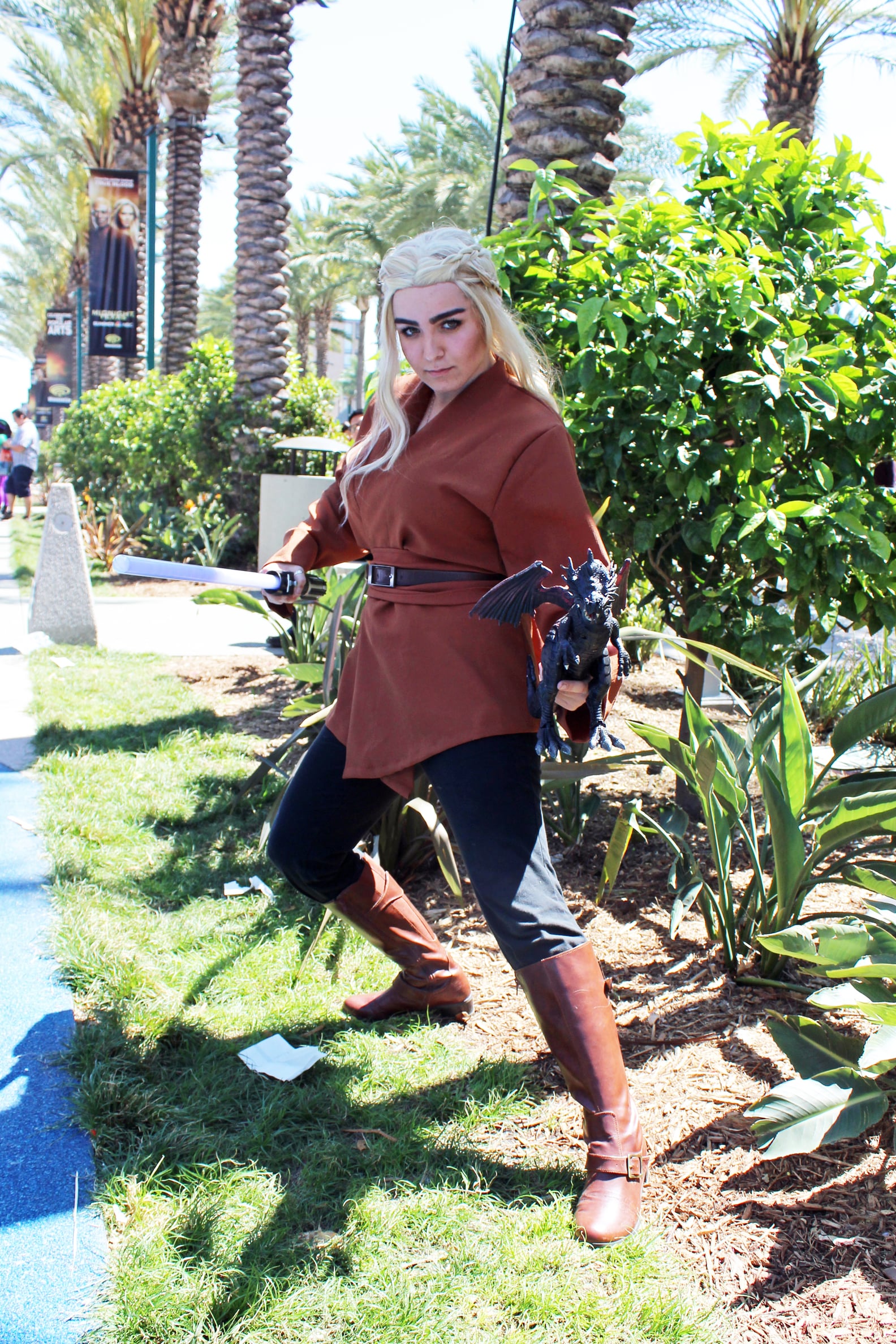 Game of Thrones Cosplays at WonderCon 2017 | PS Entertainment