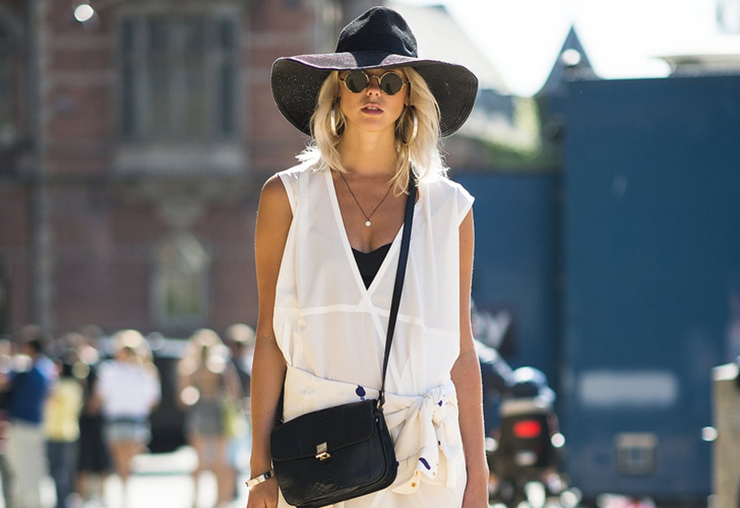 How to Clean White Clothes | PS Fashion