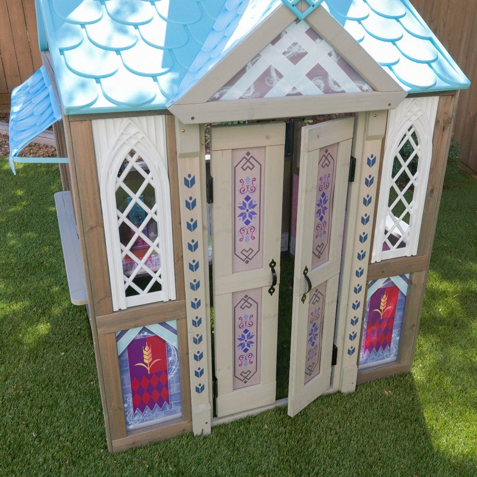 Frozen 2 Playhouse at Costco | PS Family