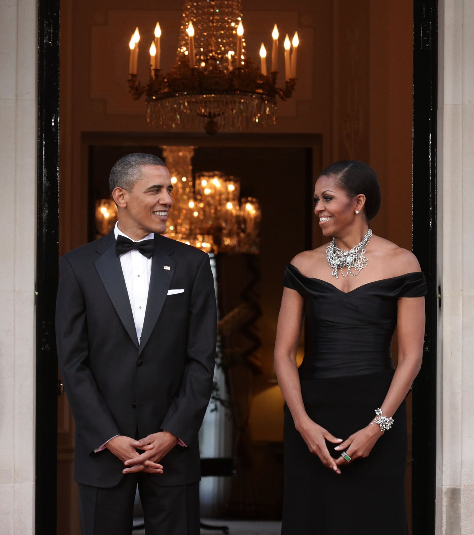 Barack and Michelle Obama Cute Couple Pictures | PS Celebrity