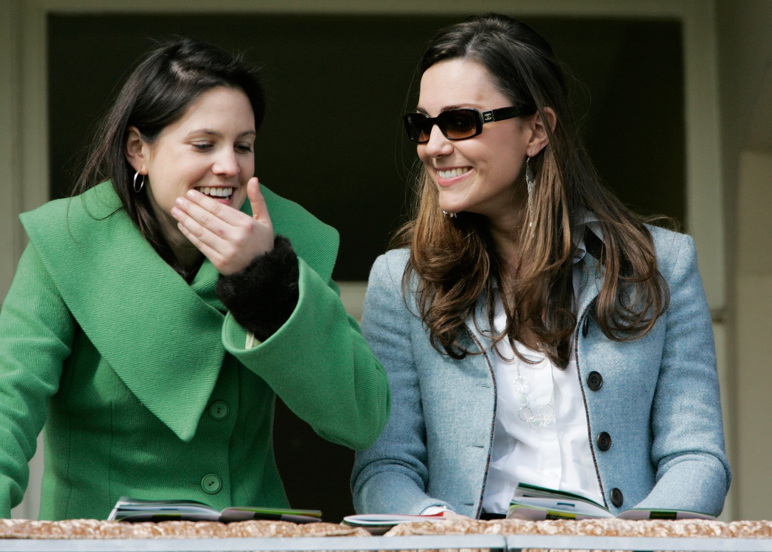 Kate Middleton Hanging Out With Friends | PS Celebrity