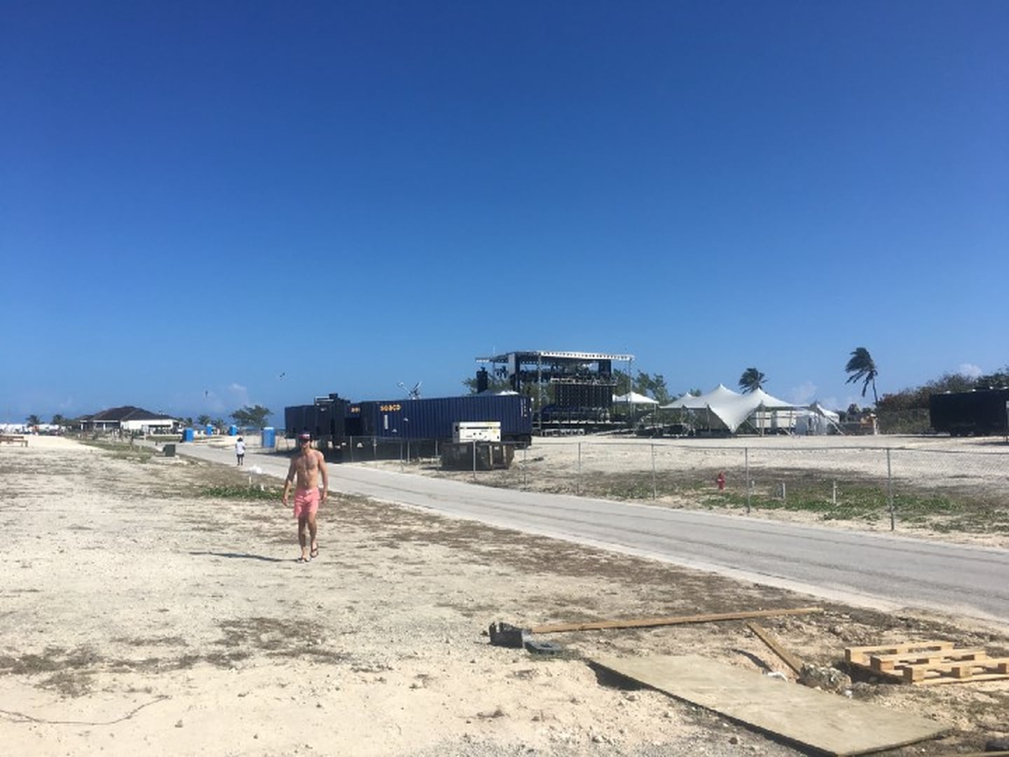 What Happened at Fyre Festival | PS Smart Living