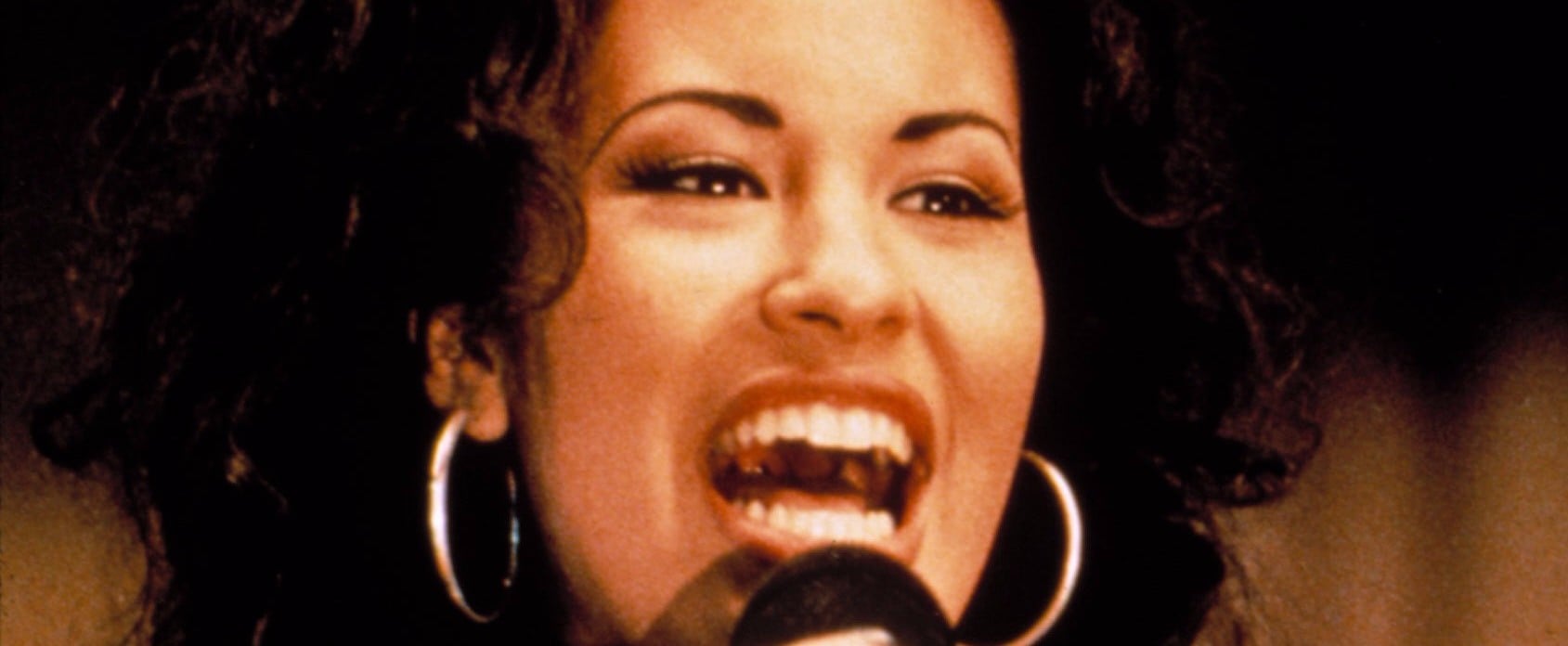 Selena Coca-Cola Commercial | POPSUGAR Latina