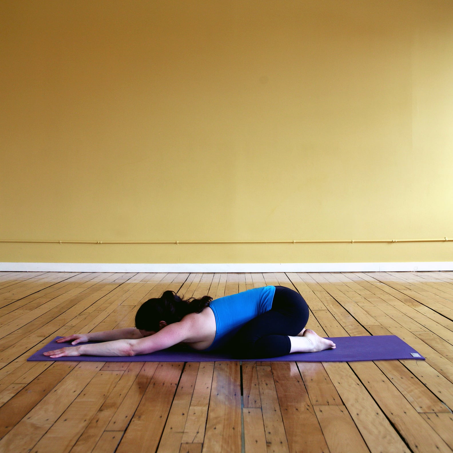 Debloating Yoga Sequence | POPSUGAR Fitness