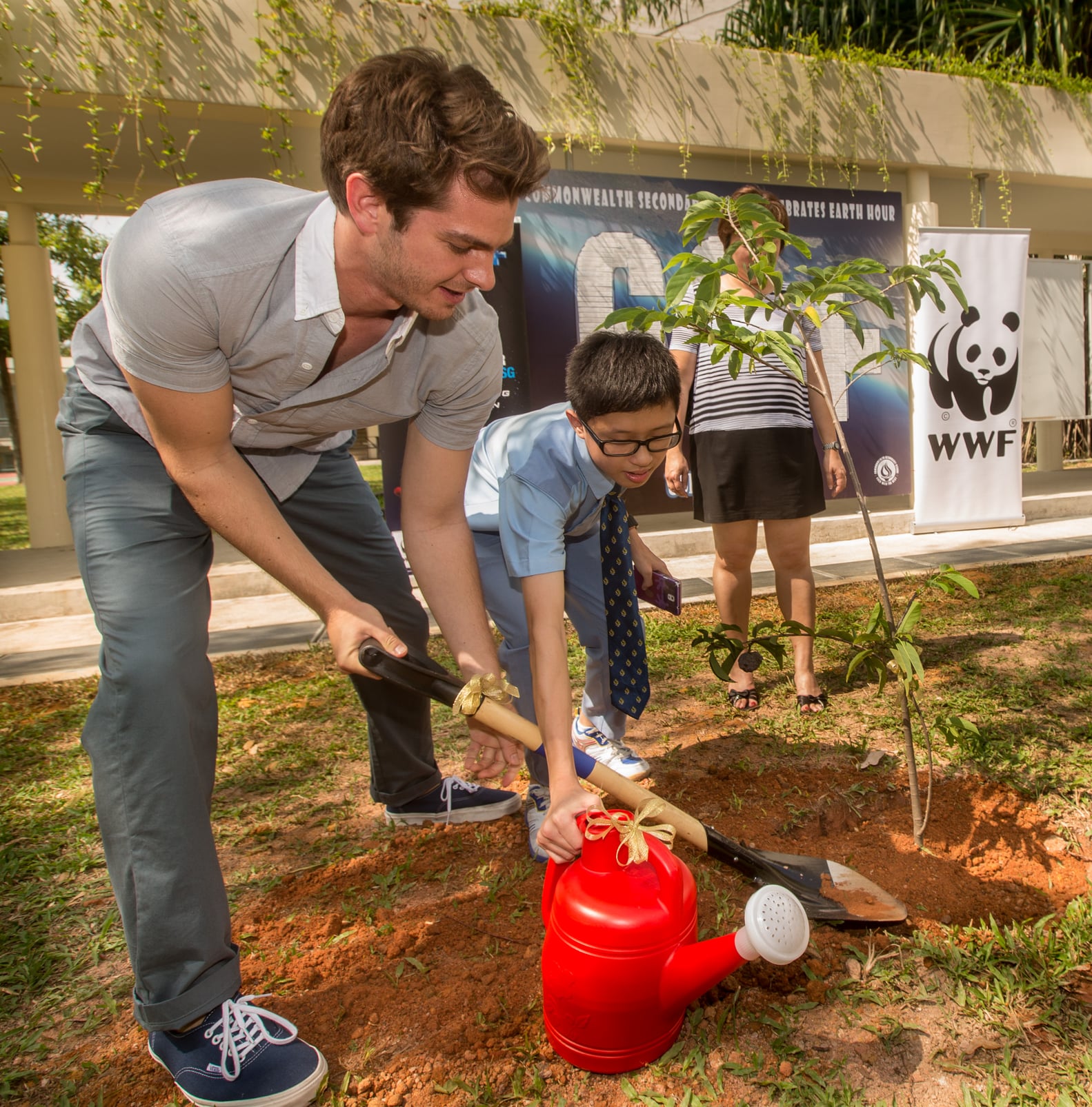 Celebrities Doing Charity Work | Pictures | PS Celebrity