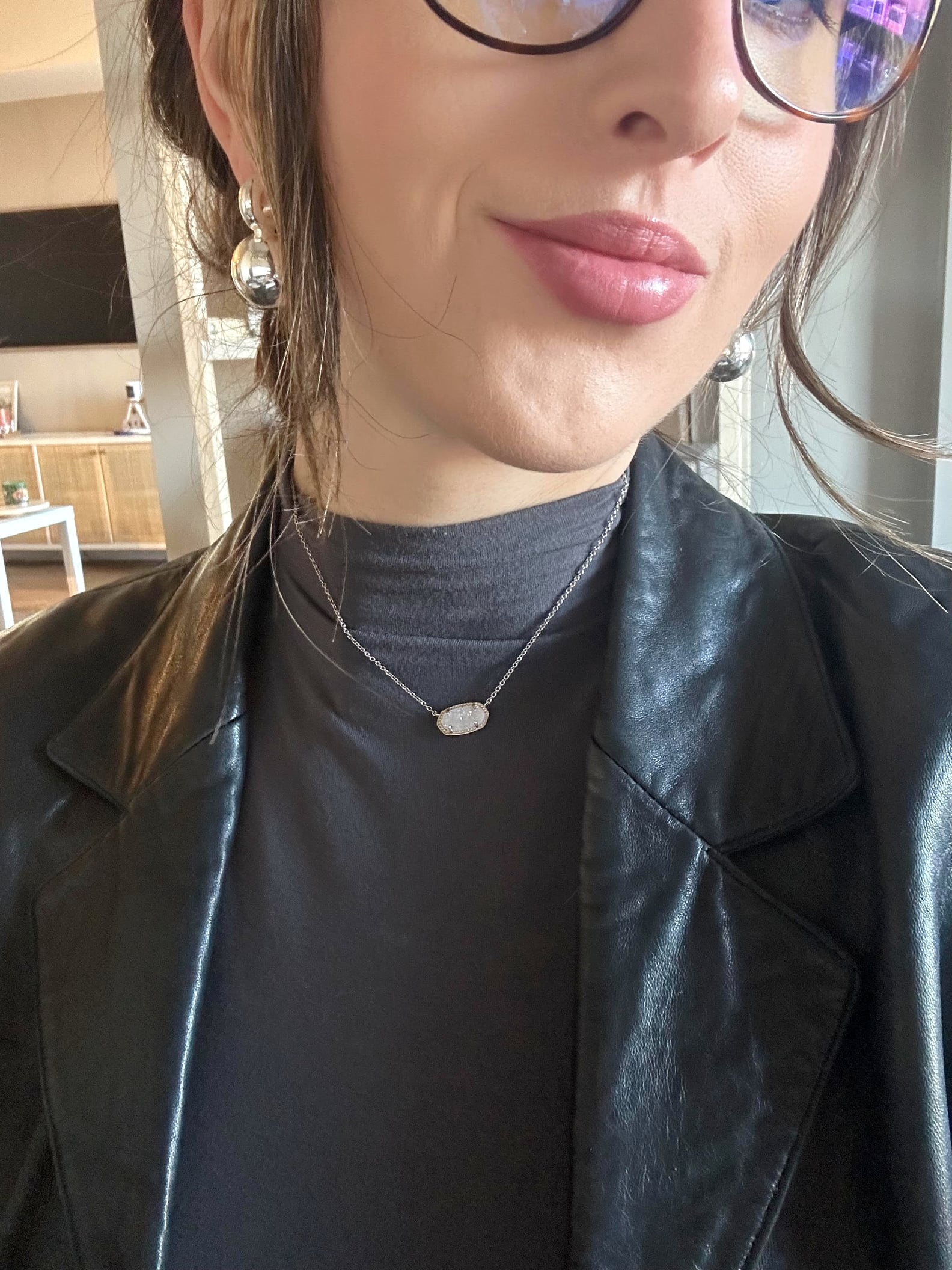 Kendra Scott Elisa Pendant Necklace Review With Photos | PS Fashion