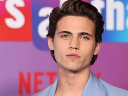 Who Is Tanner Buchanan? Facts About the He's All That Actor | POPSUGAR ...