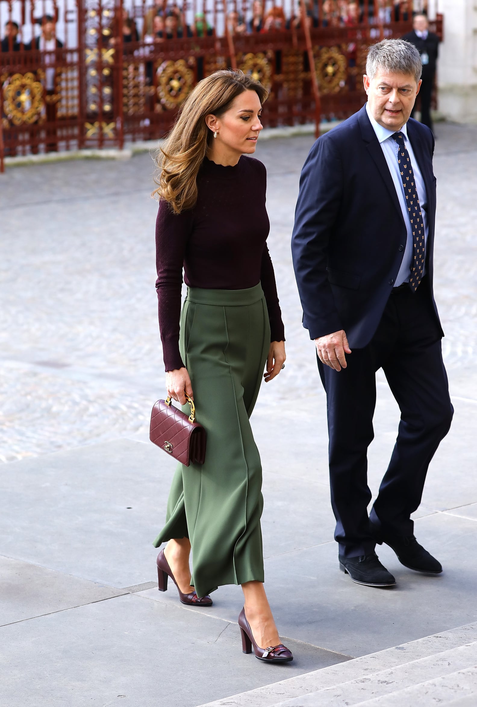 Kate Middleton Wears Jigsaw Pants and Warehouse Sweater | PS Fashion