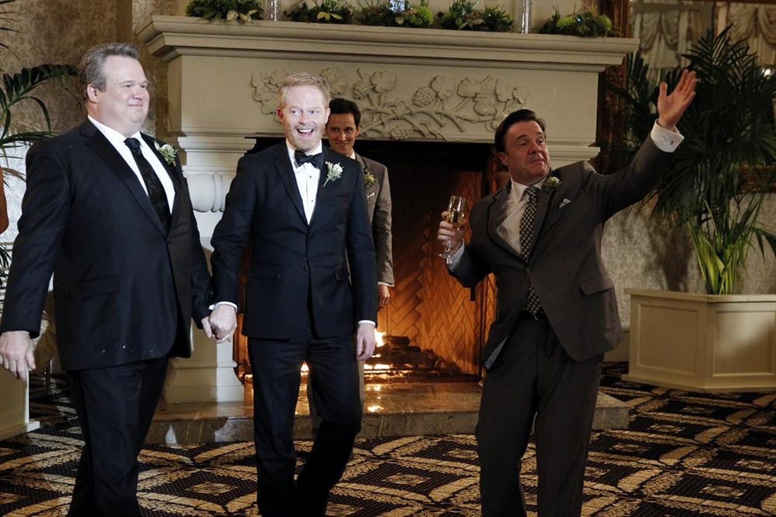 Mitchell and Cameron's Wedding on Modern Family | Pictures | PS ...