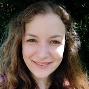 Emma Batchelor - POPSUGAR