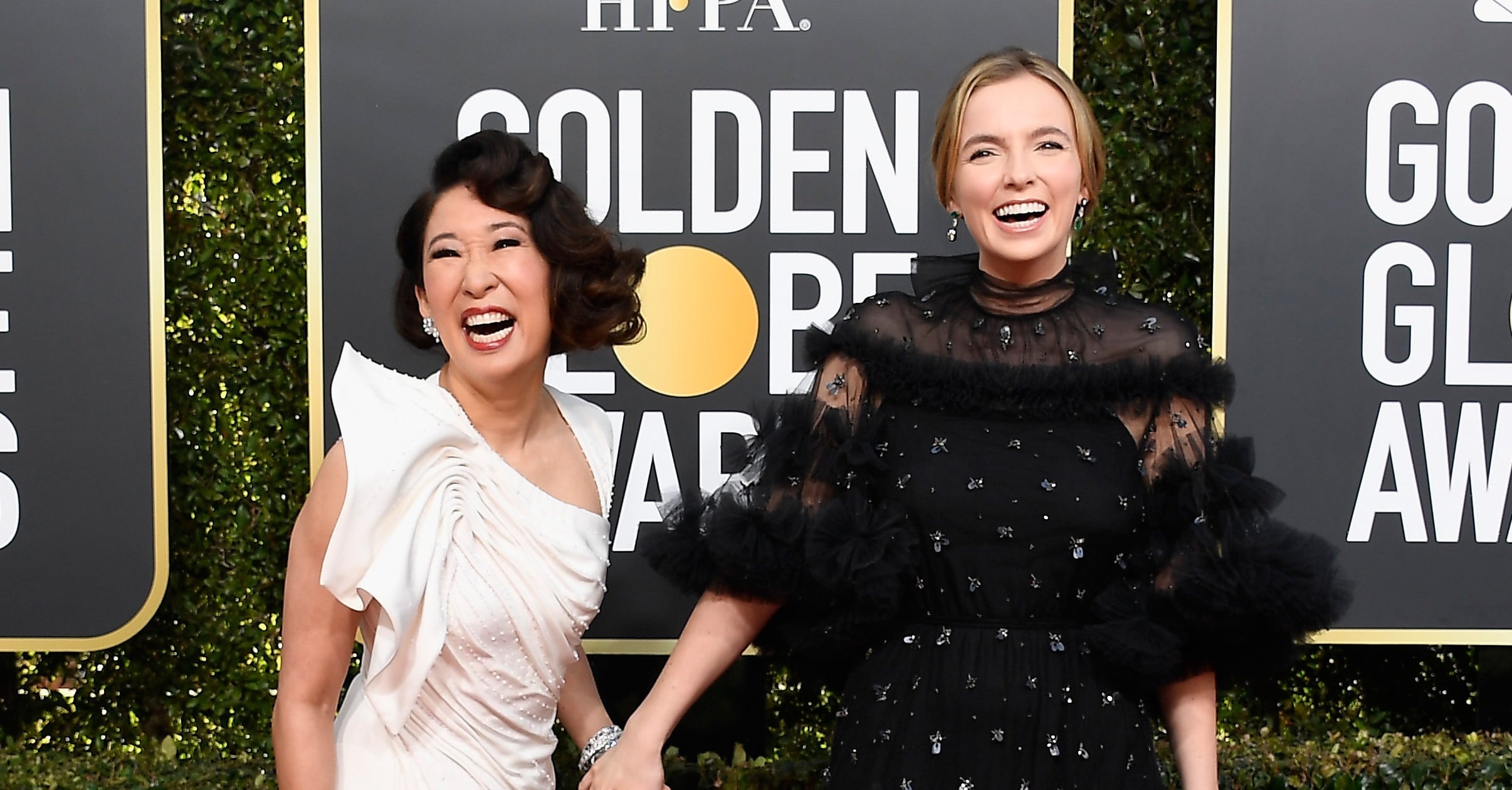 Sandra Oh And Jodie Comer At 2019 Golden Globes Ps Celebrity
