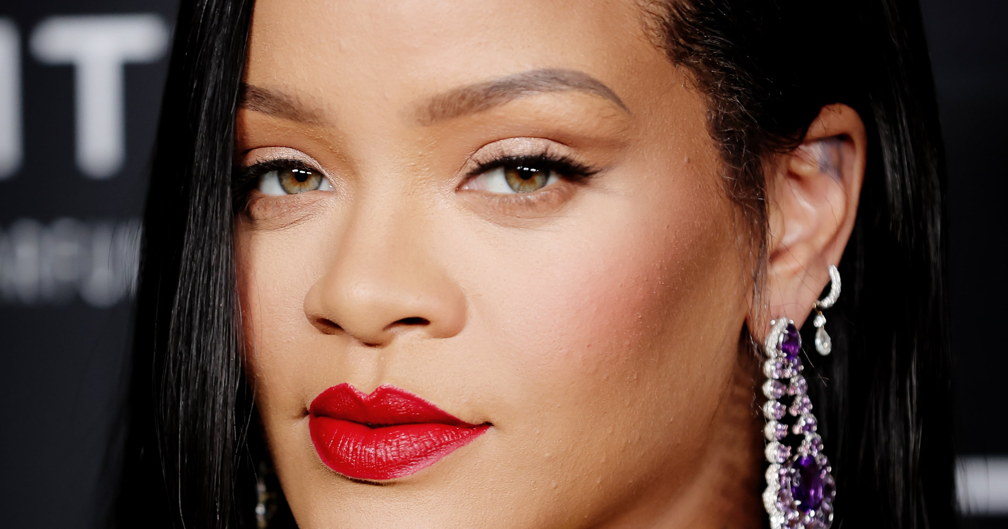 Rihanna's '90s-Supermodel Lip: See Photos | PS Beauty