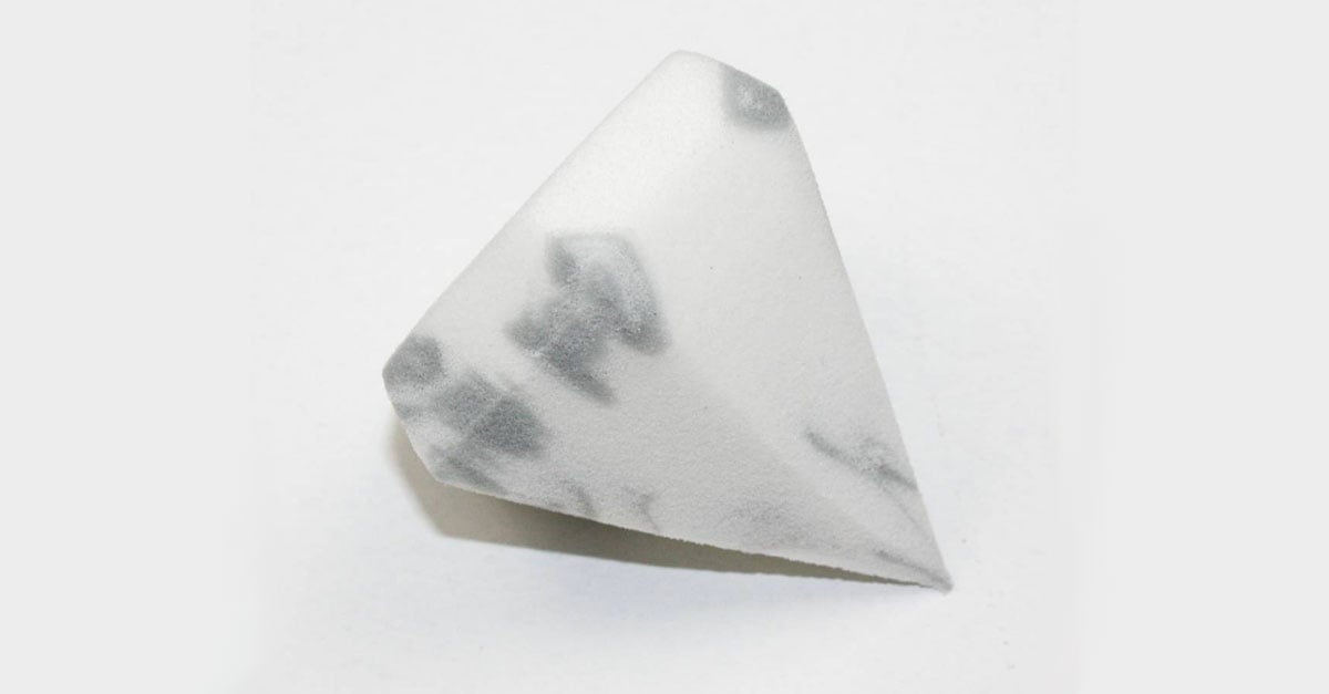 Real Techniques Miracle Diamond Sponge | PS Beauty