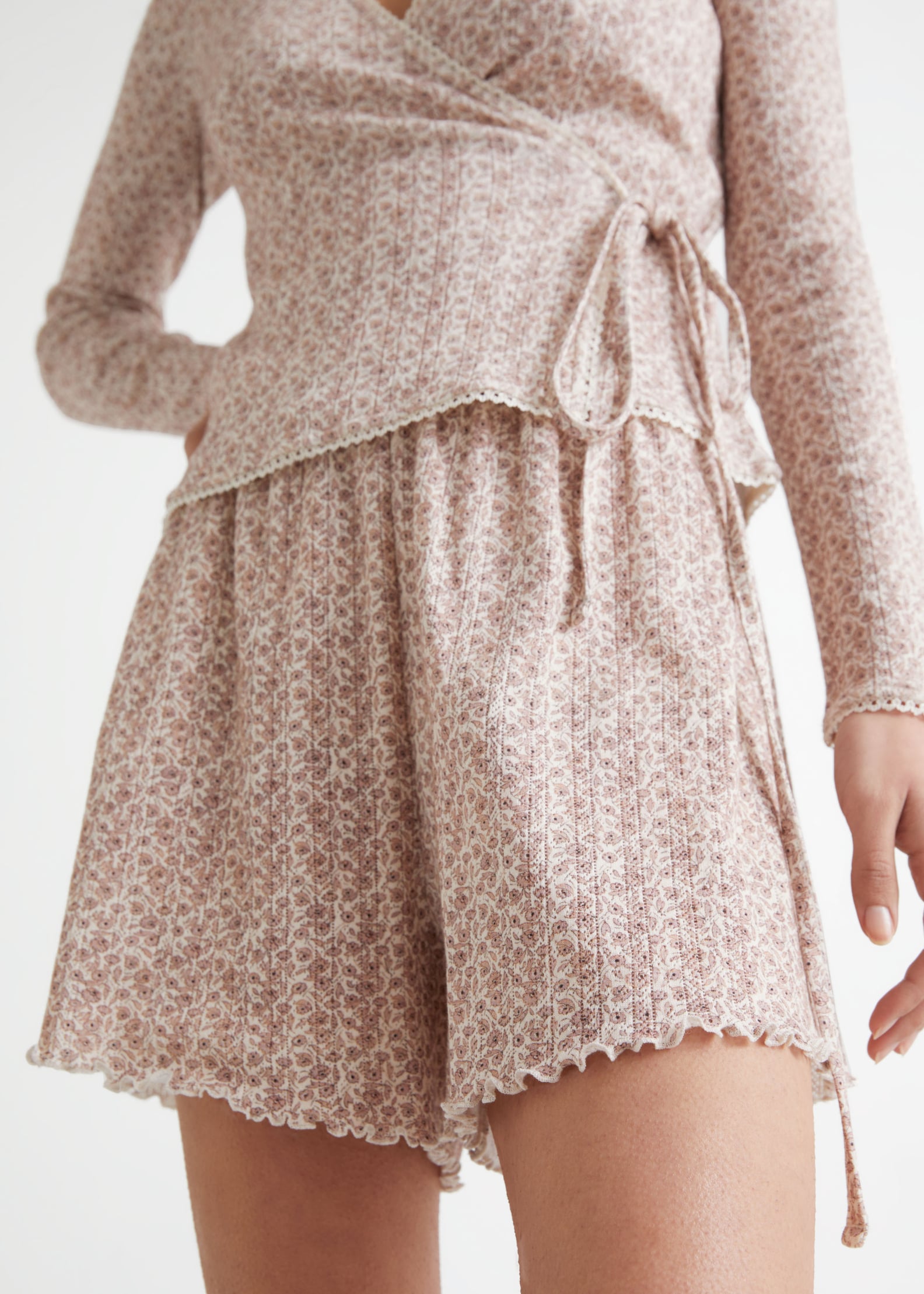 Most Flattering Shorts For Women | PS Fashion