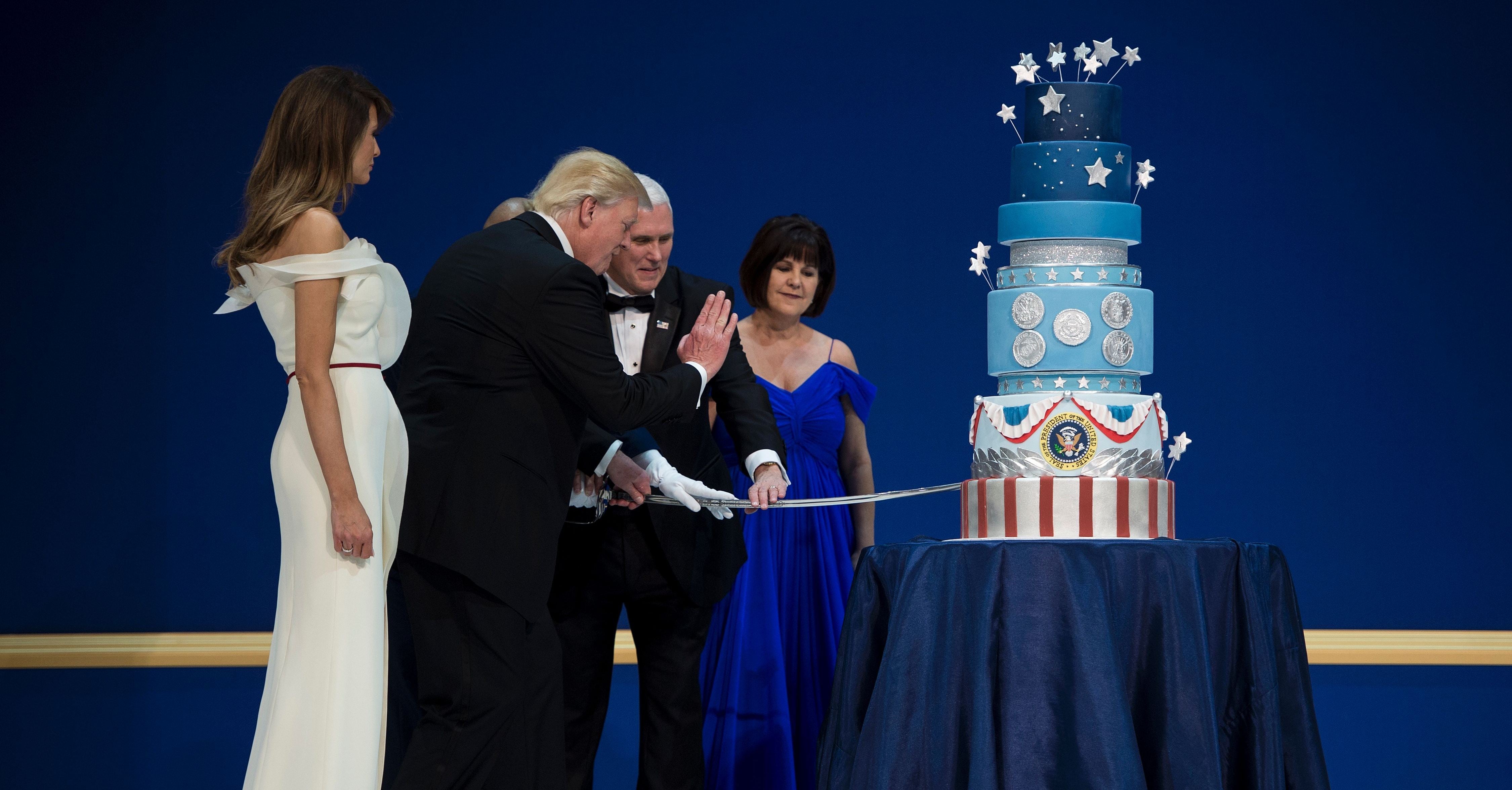 Did Donald Trump Copy Barack Obama's Inauguration Cake? | PS News
