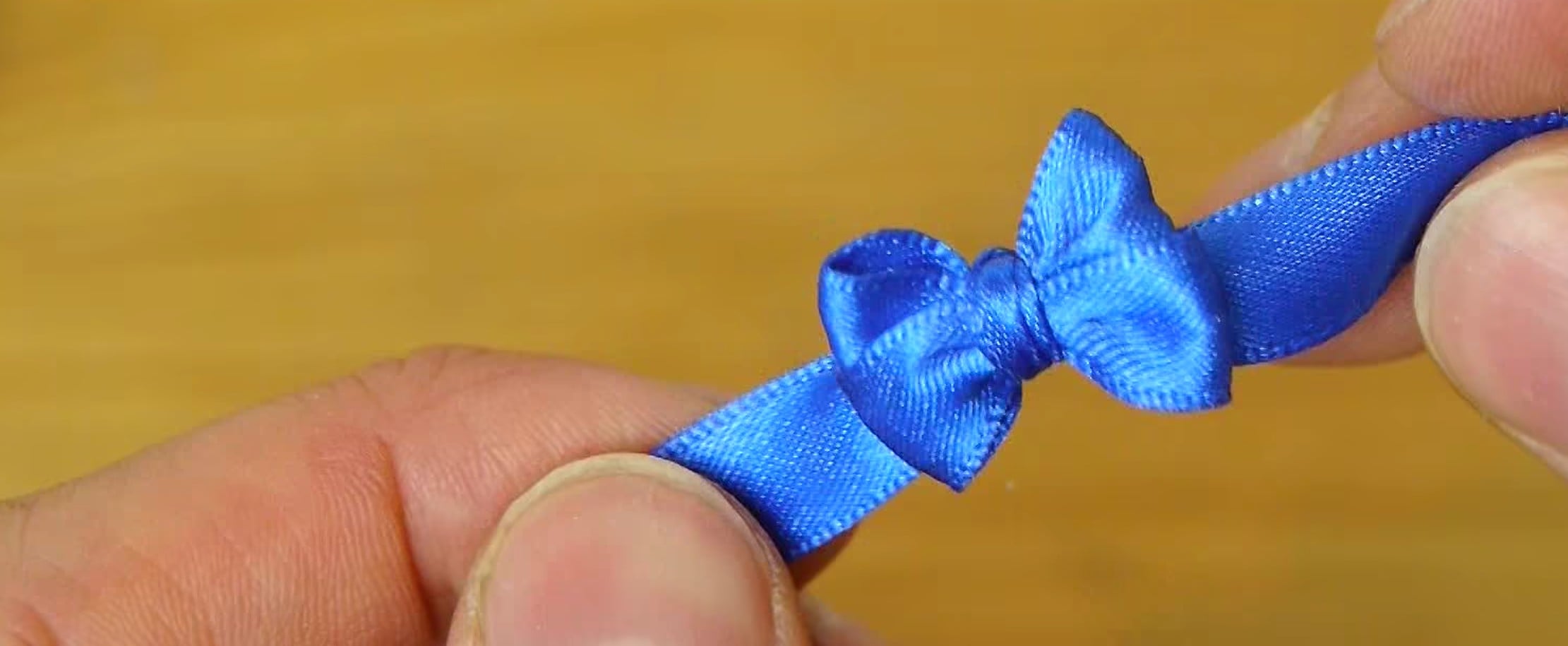 How to Make a Mini Bow | PS Smart Living