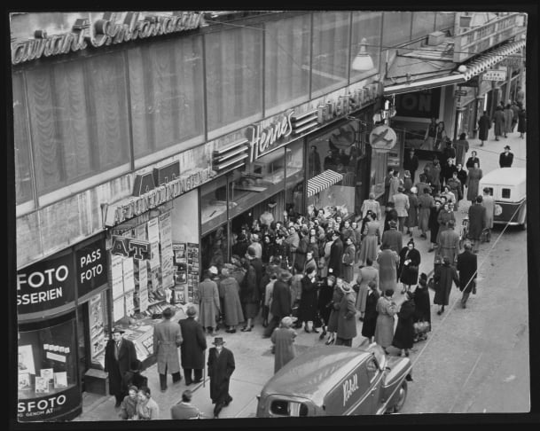 H&M Store Facts and History | POPSUGAR Fashion Australia