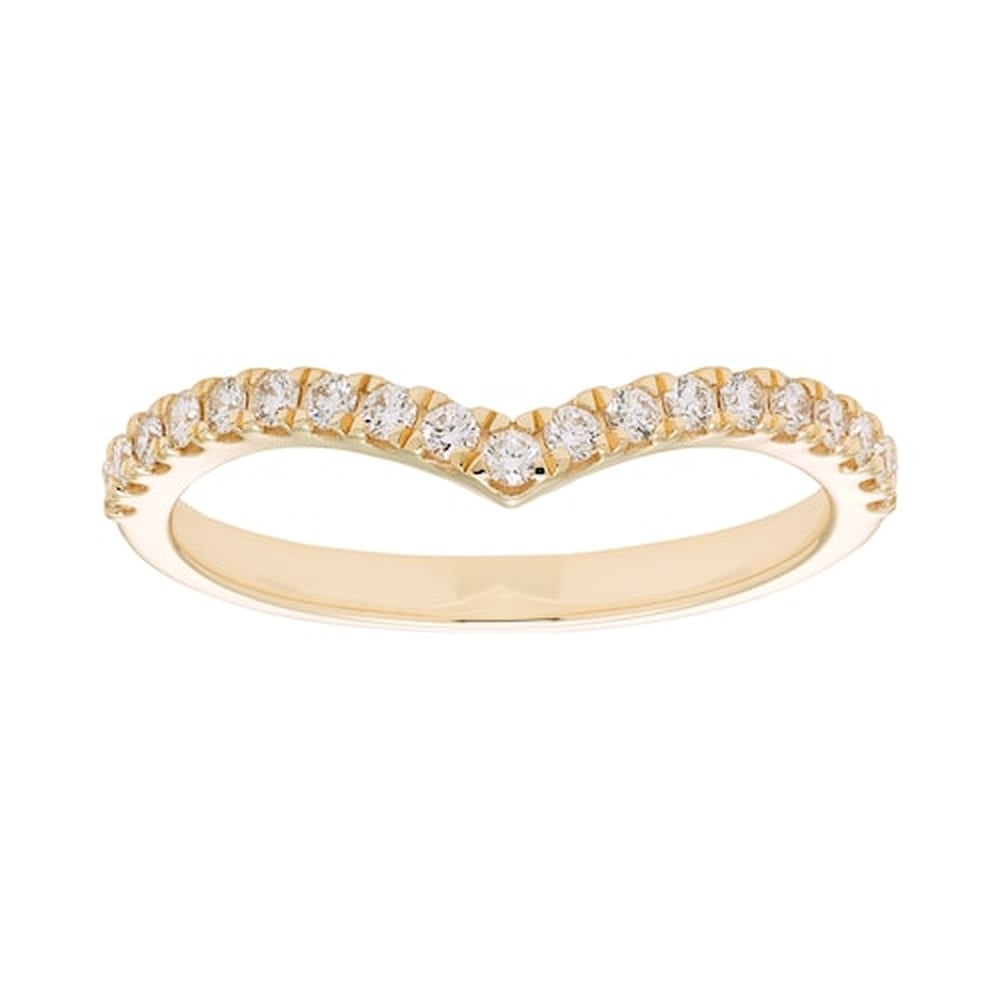 See Hailey Baldwin's Stunning Tiffany Wedding Band | PS Fashion