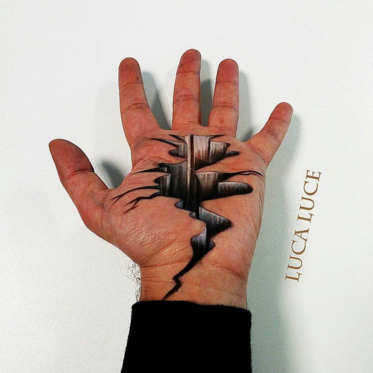 3D Hand Illusions | PS Tech