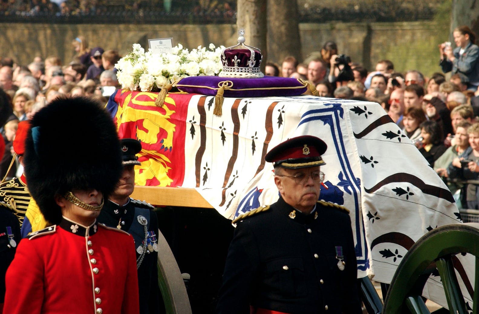 Where Are the Royals Buried? | POPSUGAR Celebrity